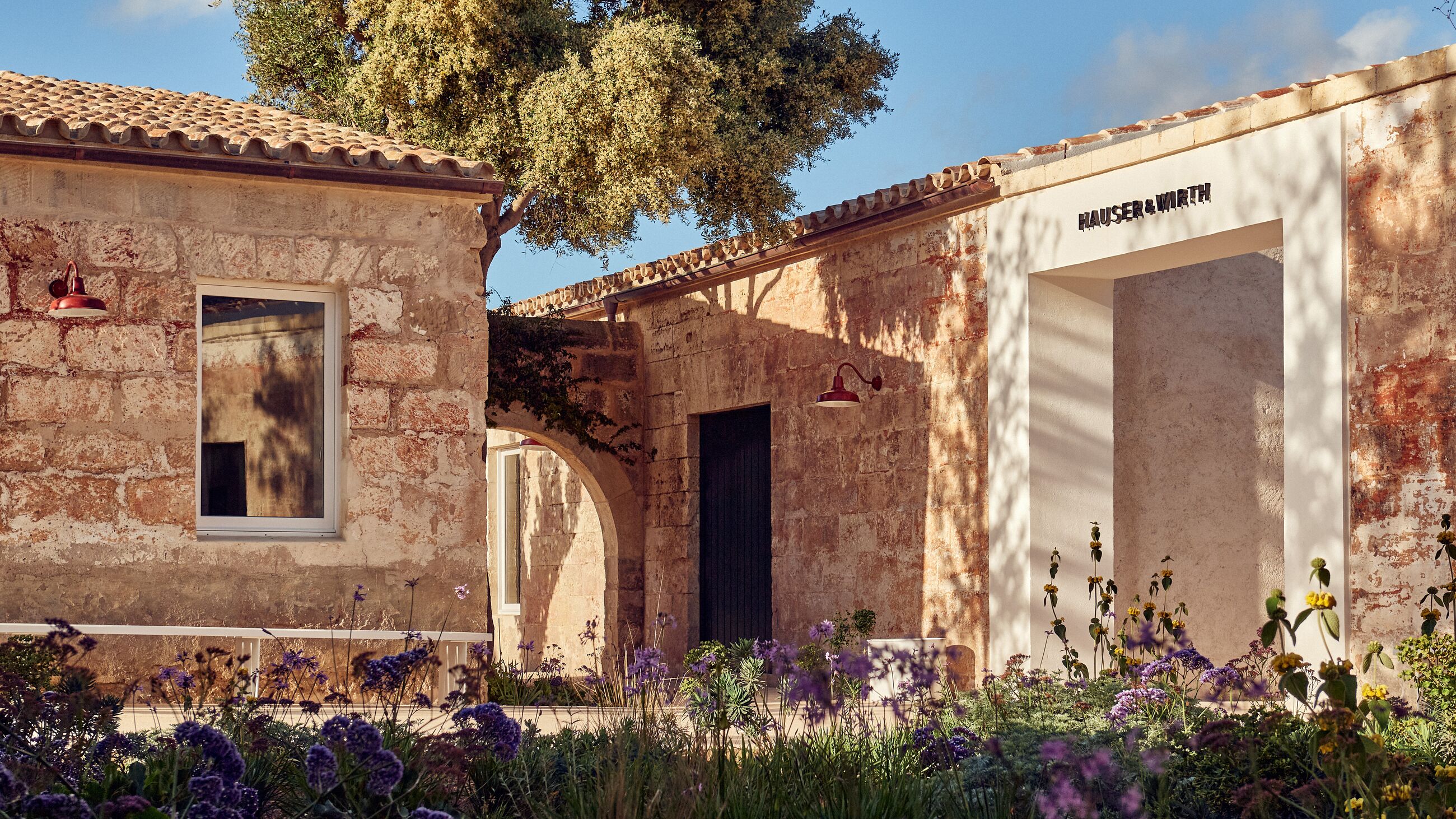 Roni Horn - Hauser & Wirth